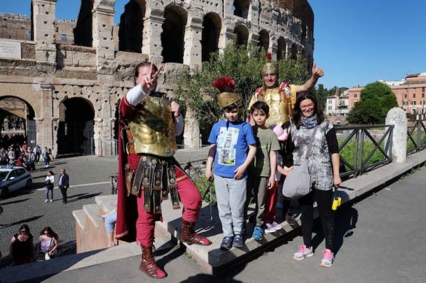 Roman soldiers back at the Colosseum - This is Italy